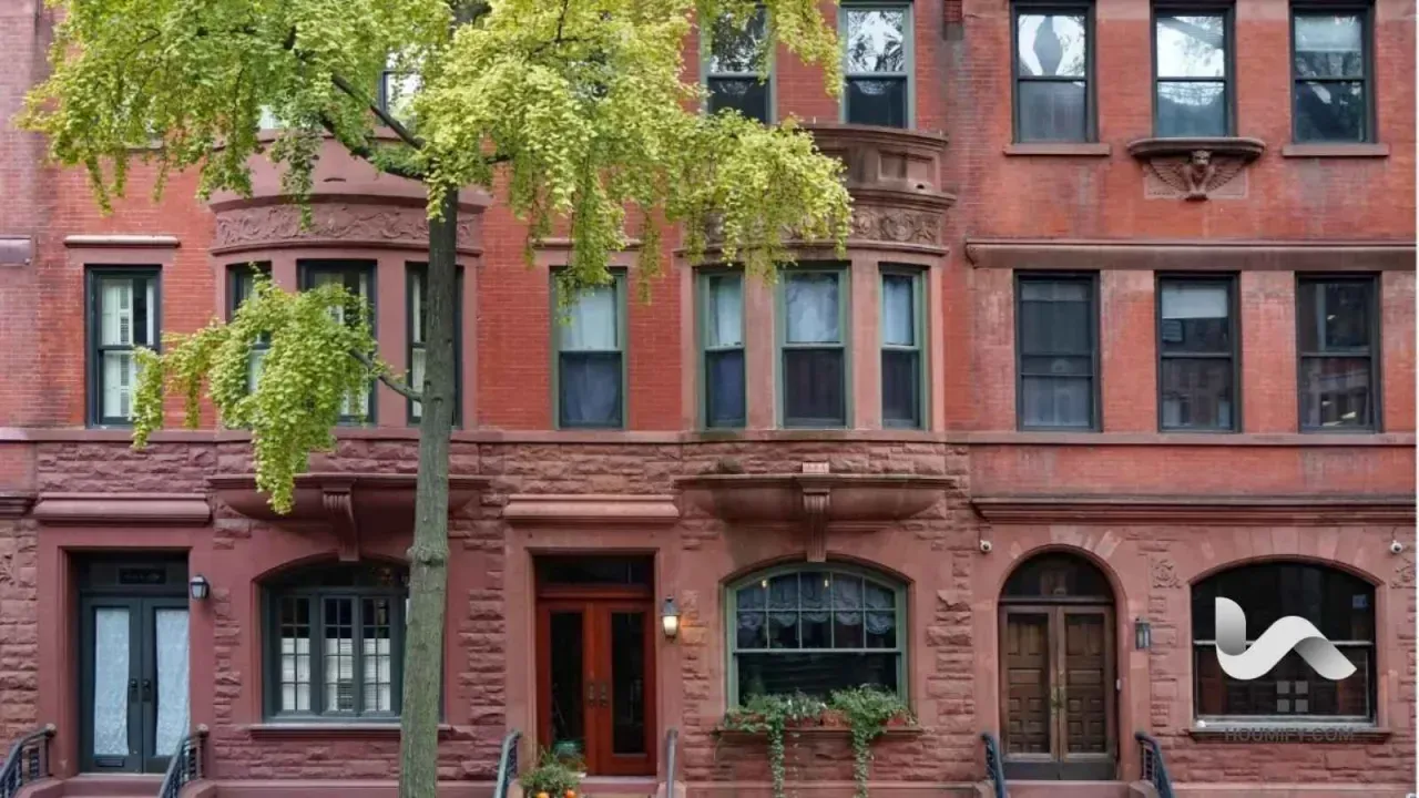 Why Brownstones Are Desirable in Real Estate - Houmify.com